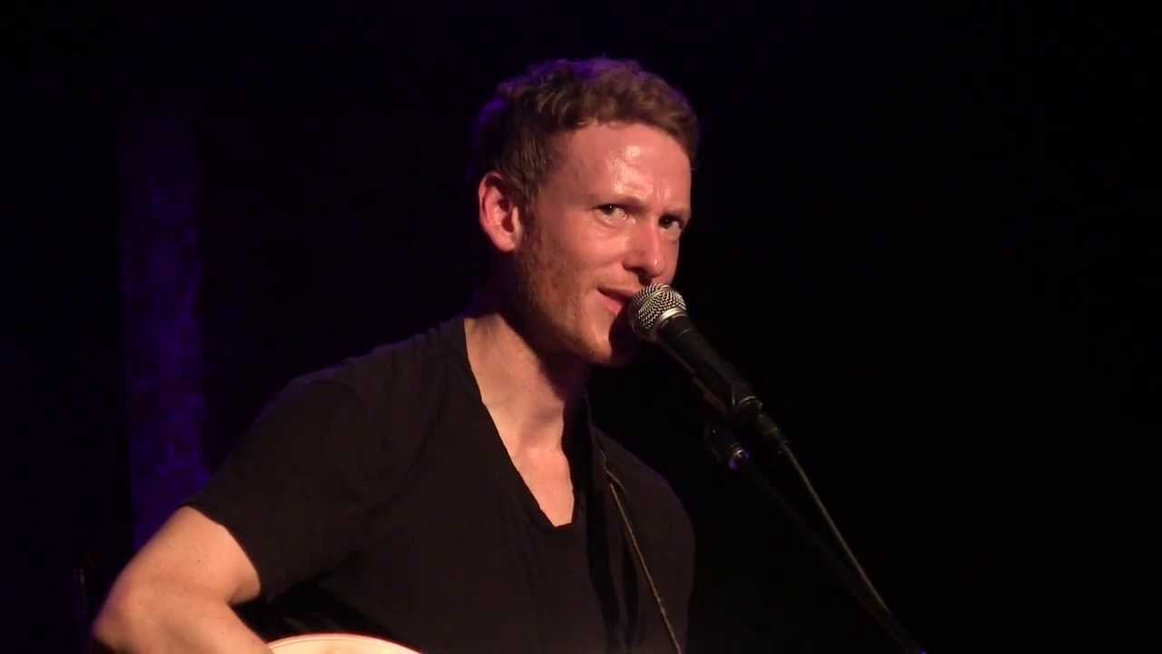 Teddy Thompson is part of a British folk music dynasty - AXS